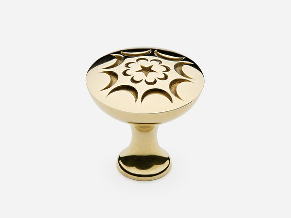 Crescent Knob | Tradition Hardware